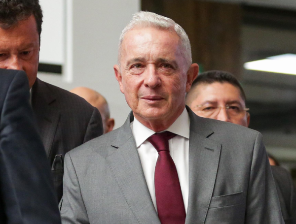 EN VIVO: en juicio a Álvaro Uribe, el juez Carlos A. Cruz habla de su ...