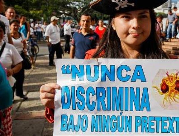 Pastafarismo, la religión que adora a un monstruo espagueti volador