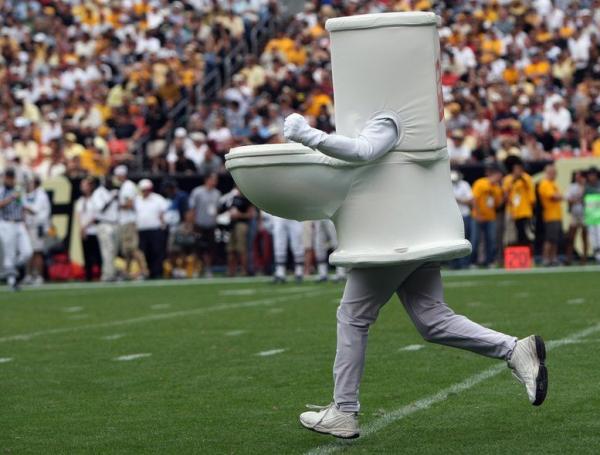 Por qué algunas personas defecan en público