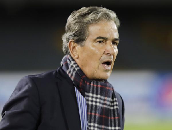 Video | Jorge Luis Pinto le 'canta la tabla' a periodista en rueda de ...