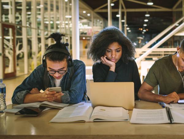 Becas de la OEA para el 2024: estos son los programas y requisitos para postularse