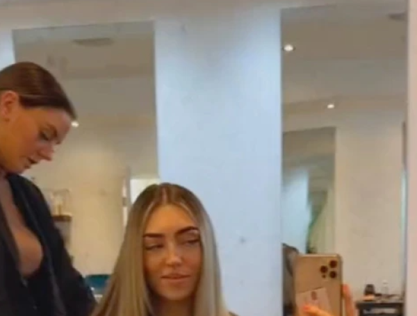 Peluquera cuenta “cosas incómodas” que suelen hacer sus clientes