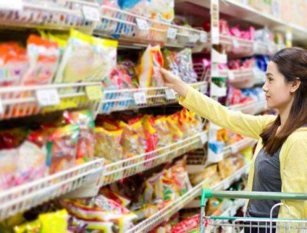 Alimentos ultraprocesados relacionados con la aparición de cáncer