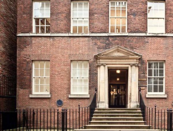 Encontraron tesoro mientras remodelaban su cocina