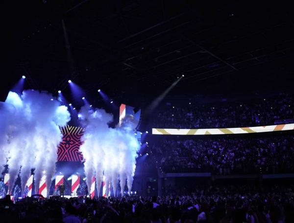 Carlos Vives en Bogotá: así fue concierto con Rigoberto Urán y sorpresas