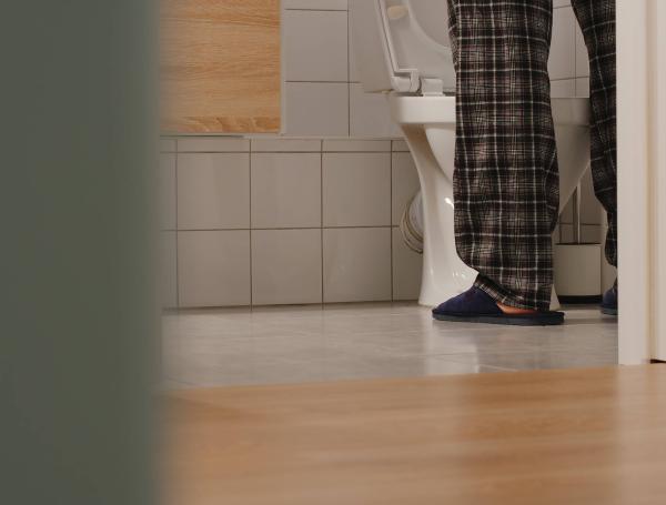 Color de la orina: ¿qué significa cada color, cuándo debo ir al médico?