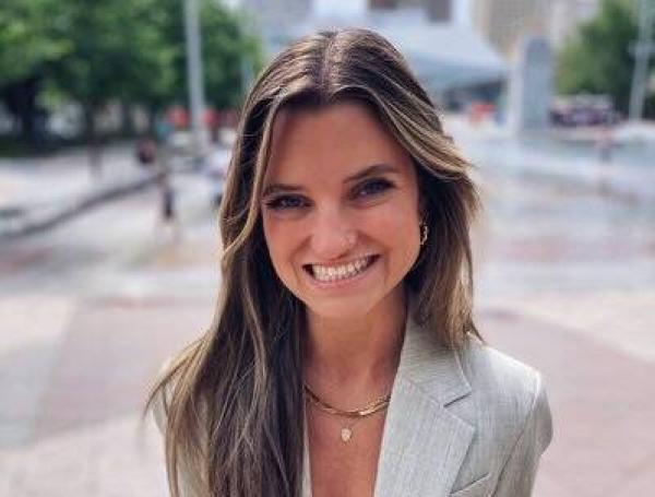 Periodista de Canadá por poco se desmaya durante transmisión en vivo