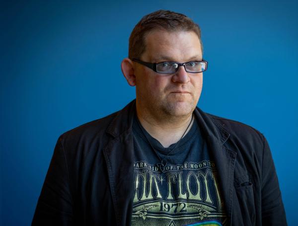 Entrevista con el británico Richard Firth Godbehere, experto en emociones