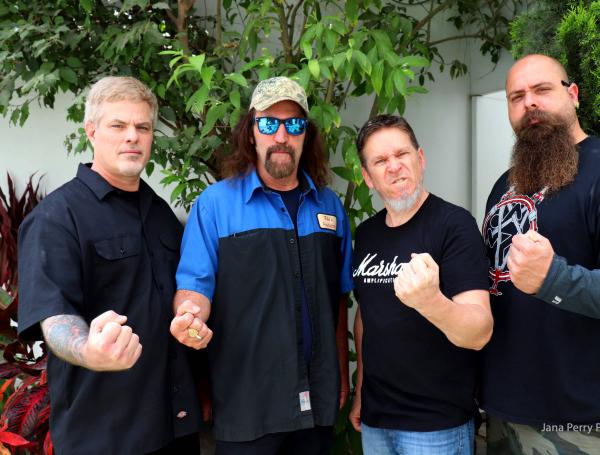 Kurt Brecht y el megaconcierto de D.R.I. en Colombia. Entrevista