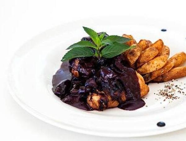Chocolate: ¿Como preparar pollo en salsa de chocolate?