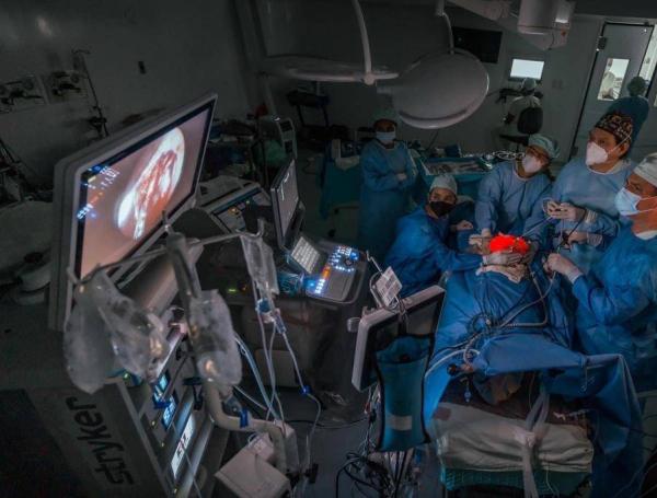 Fetoscopia: la técnica con que salvan bebés de parálisis en Colombia