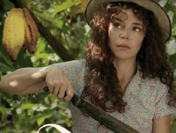 Entrevista a Flora Martínez, quien estrena tzia tango y cacao, sobre su ...