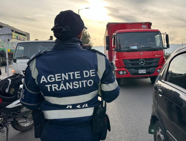 450 Agentes Civiles de Tránsito estarán en Bogotá vigilando normas de ...