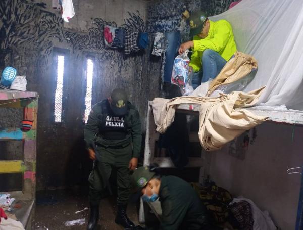 Cambio de líder de derechos humanos dejó tres heridos en Cárcel de ...