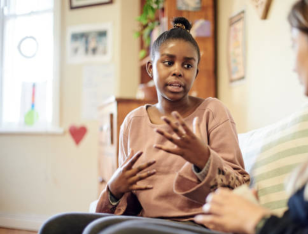 Qué significa que una persona sea amable con desconocidos, según la ...