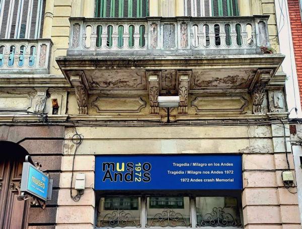 La emotiva historia en el museo de sobrevivientes de los Andes