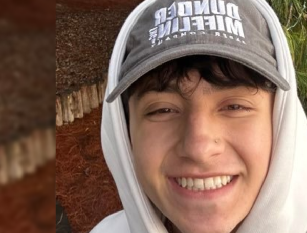 Director de DIAN, Luis Carlos Reyes, responde a Rubigol por factura ...