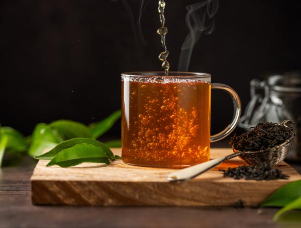 El té natural que le ayudaría a vivir más: lo llaman la bebida de la ...