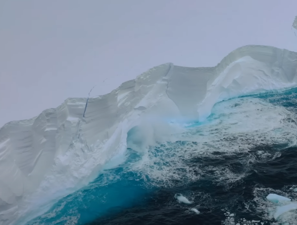 El iceberg más grande del mundo, A23a, vuelve a moverse y quedó a la ...