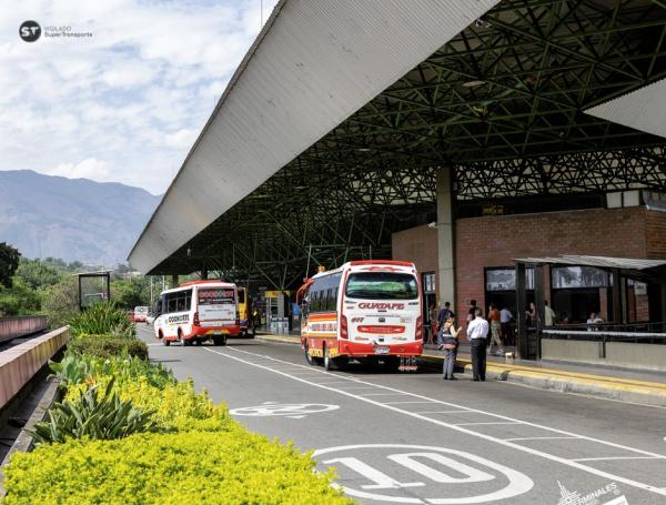 Terminales Medellín proyecta movilizar a más de 700 mil viajeros en fin ...