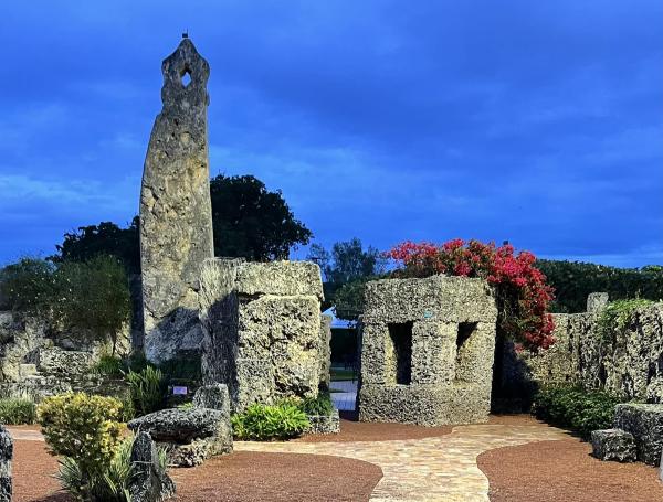Construyó un castillo de coral en Miami para recordar a su ex y hoy es ...