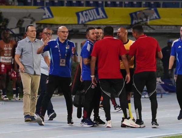 Medellín se ilusiona con la final: le ganó bien a un pobre Junior y es ...