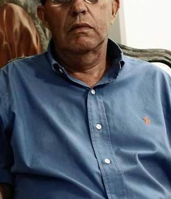 El rastro de firma que busca quedarse con la marca del capo Pablo ...