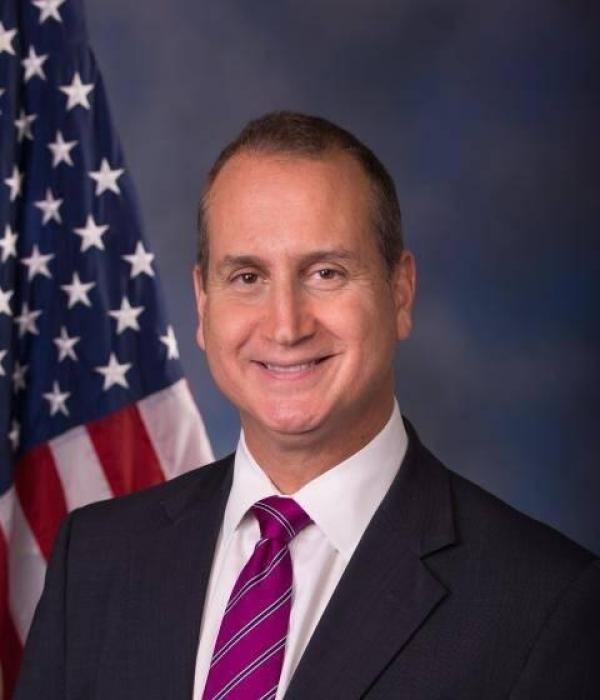 ¿Quién es Mario Díaz-Balart, el representante de EE. UU. al que Gustavo ...