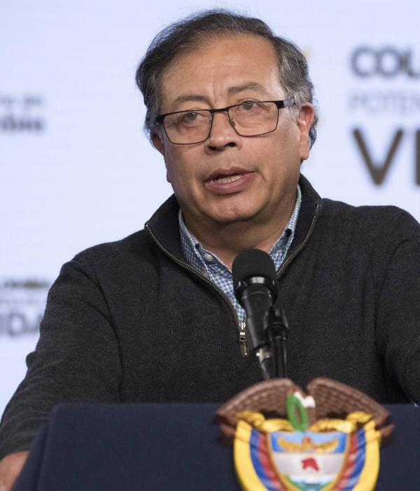 ¿Qué pasó con la reforma tributaria del gobierno del presidente Gustavo ...