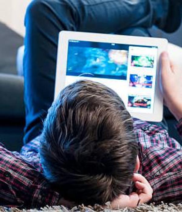 ¿Llegó la hora de revaluar el uso de celulares y redes sociales en ...