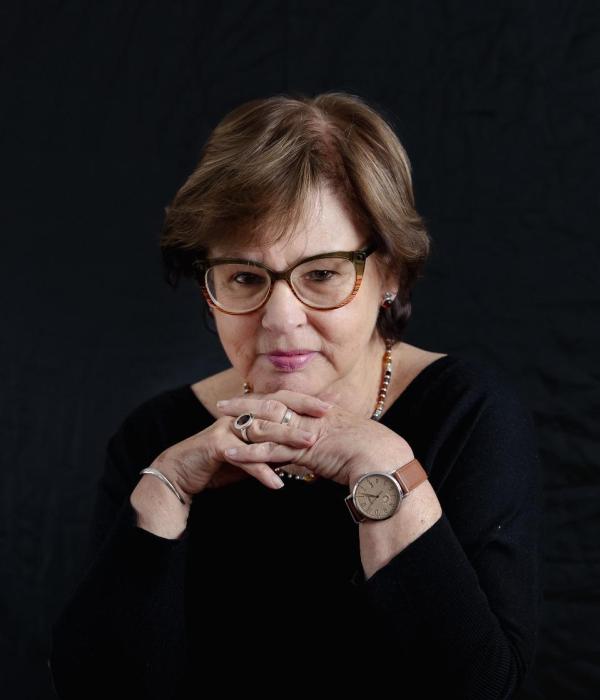 La reina Sofía felicitó a Piedad Bonnett luego de ganar uno de los ...