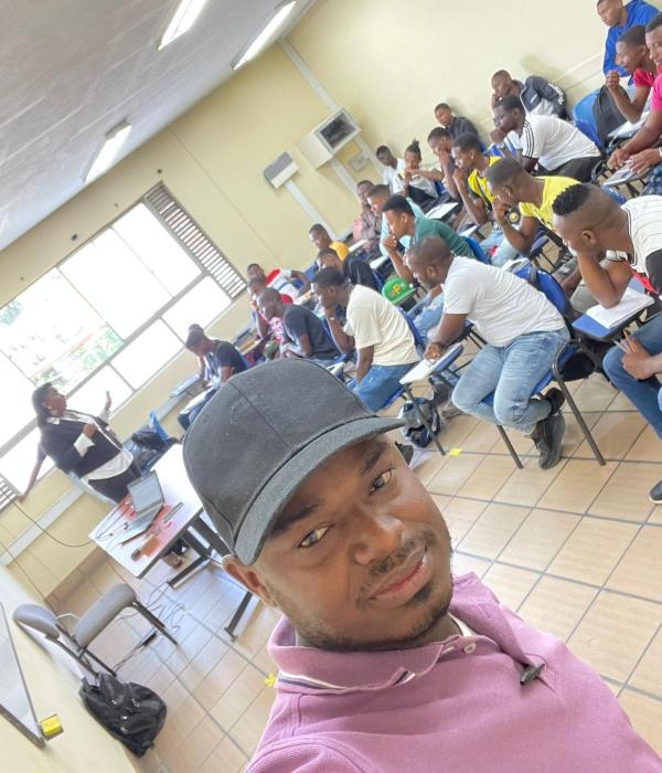 Los 40 de menos de 40: Fabio Nelson Valencia le habla a Colombia desde ...