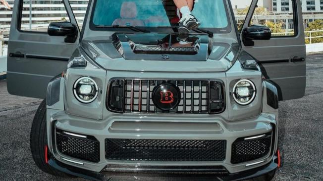 Así es la camioneta de $3 mil millones de pesos que Blessd trajo a ...