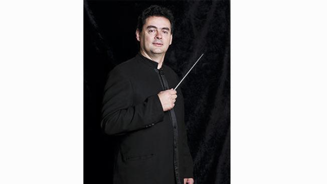 Entrevista del director de orquesta Alejandro Posada con Revista BOCAS