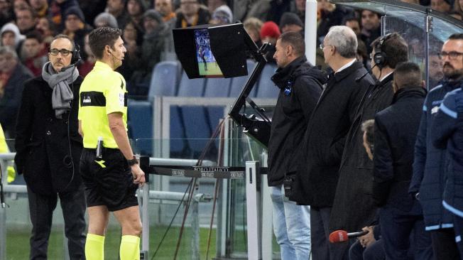 ¿Qué es el sistema de videoarbitraje y cómo funciona? Detalles del VAR