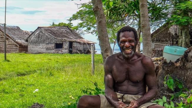 Enrique Fenollosa recorrió el mundo en su velero y está en Bogotá