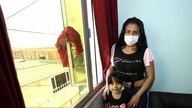 La historia detrás de los trapos rojos con los que piden auxilio