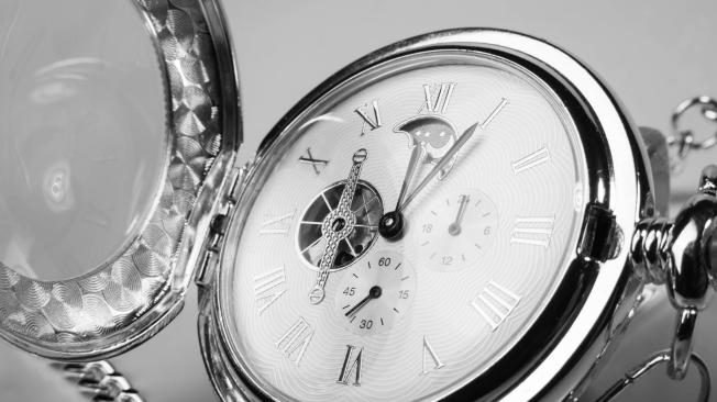 La curiosa razón del porqué en algunos relojes el 4 romano es IIII y no IV