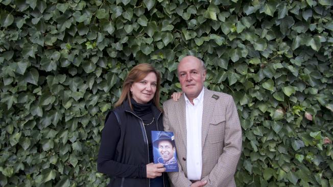 Juanita Samper y Mario Jaramillo publican 'Sinatra, de aquí a la eternidad'