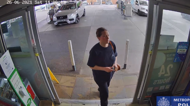 Jemma Mitchell decapitó a su amiga y la guardó en una maleta