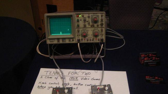 ¿Quién inventó los juegos en línea?