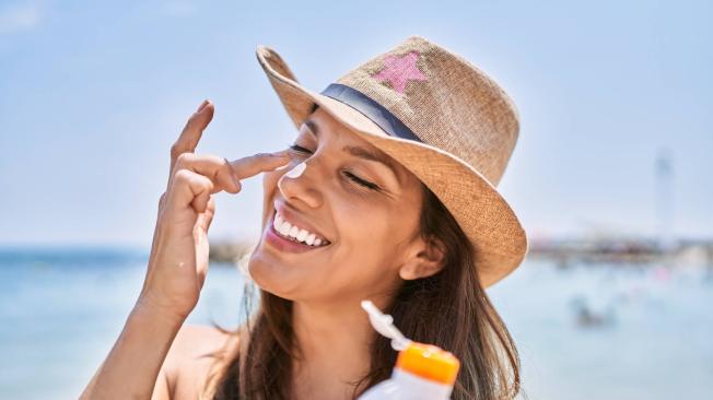 ¿Cómo saber elegir el protector solar correcto para su piel? Temporada ...