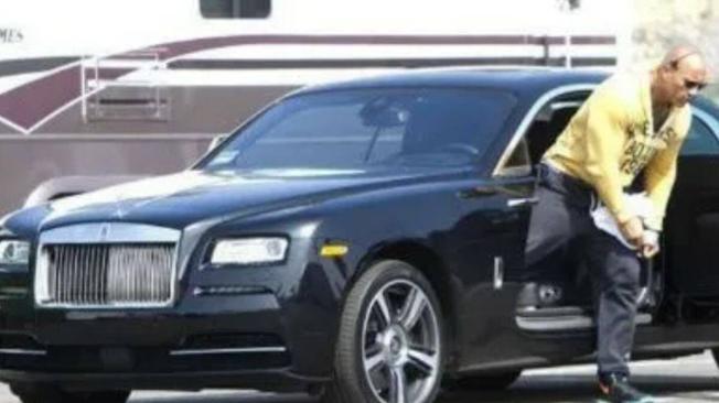 Esta es la lujosa colección de autos del actor Dwayne Johnson 'The Rock'