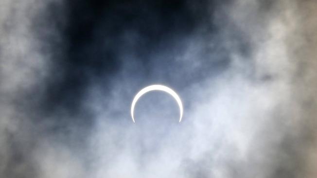 EN VIVO: Eclipse solar 14 de octubre siga la transmisión de la NASA