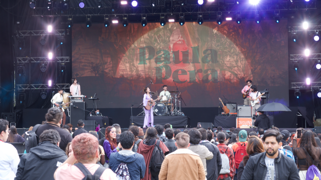 Paula Pera sigue escribiendo la historia del ‘Nostalgia Pop’ con nuevo ...