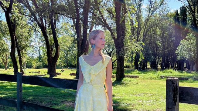 Ella Windsor, la prima del rey Carlos lll que recorrió Los Andes a caballo