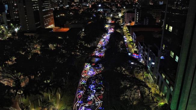 Así es el espectáculo de luces de los alumbrados navideños que iluminan ...