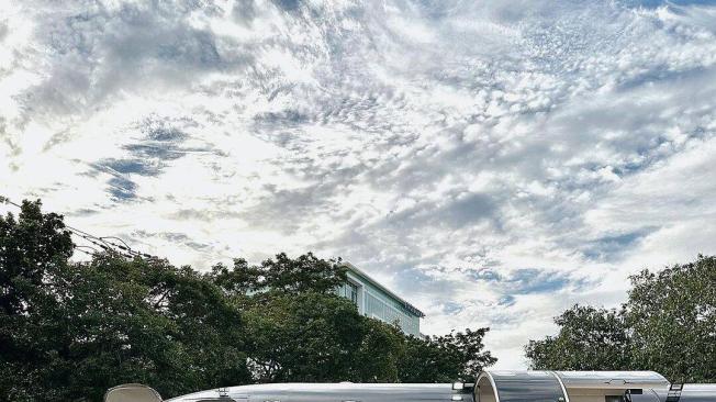 Fotos: el avión-cafetería que sirve capuchino con oro y es furor en Miami