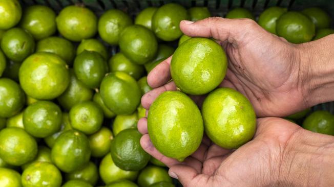 Los beneficios del jugo de repollo con limón: para qué es bueno y cómo ...