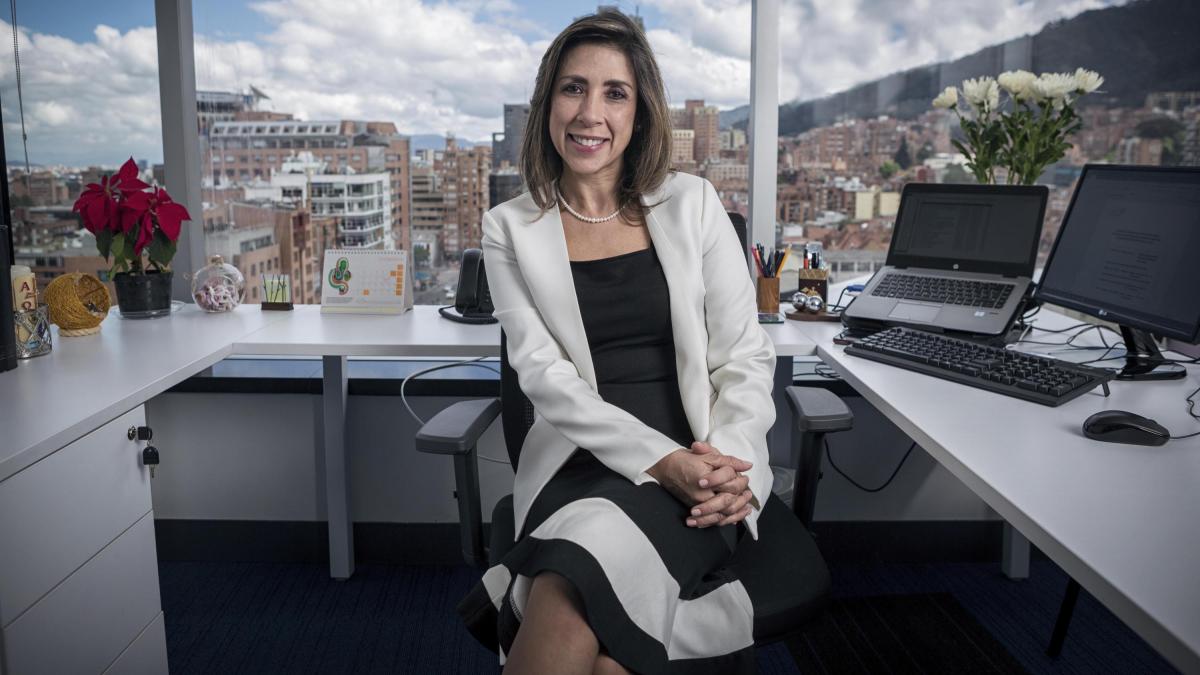 Cómo resuelve JEP casos de quienes no son máximos responsables entrevista Sandra Castro